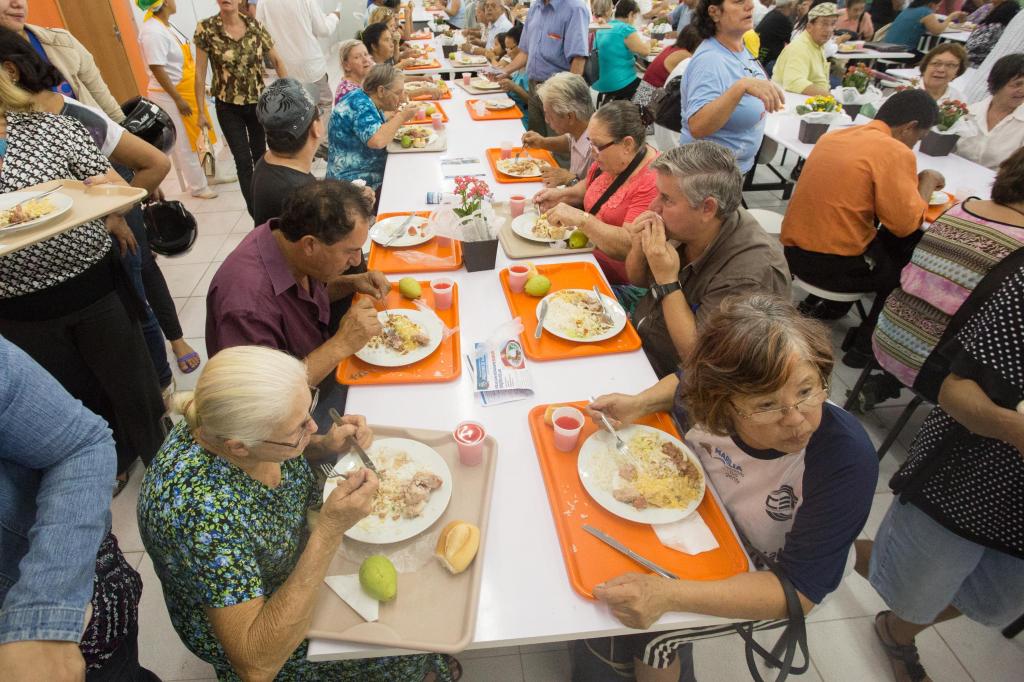 Governo de SP amplia atendimento do Bom Prato para jantar e aos fins de ... Governo de SP amplia atendimento do Bom Prato para jantar e aos fins de ...